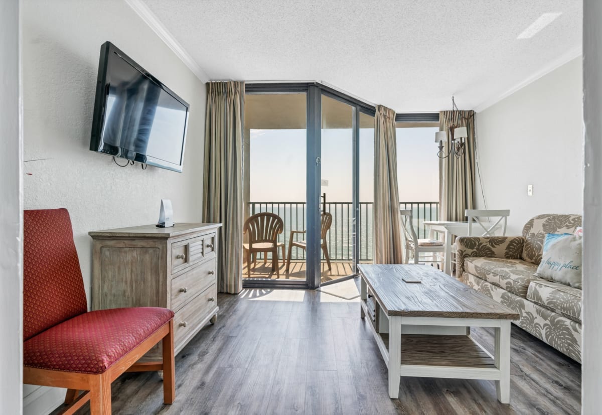 Oceanfront Rooms - Sands Resorts Lodging | Sand Dunes Resort